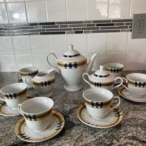 Burberry | Dining | Burberry Style Dinner Set | Poshmark